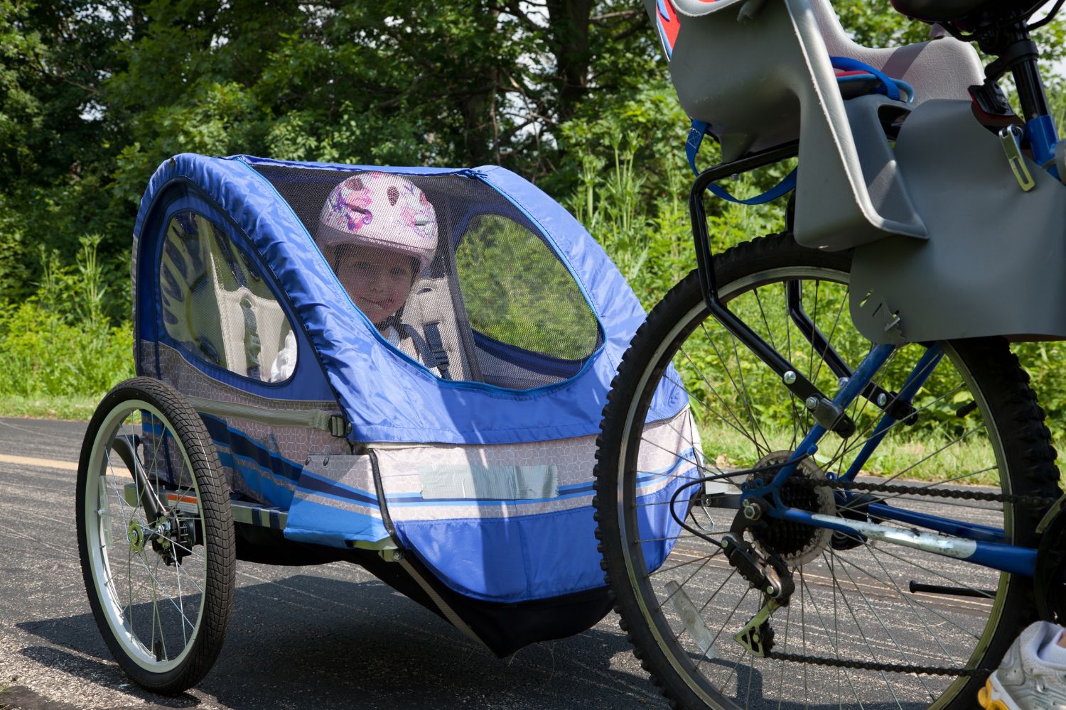 Jak wybrać przyczepkę rowerową? Przydatne wskazówki · Testoria